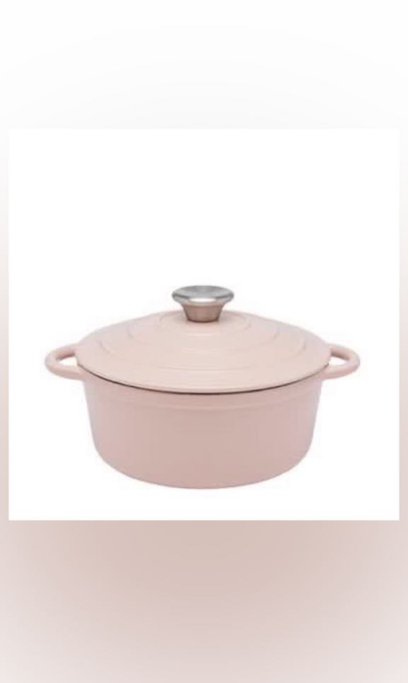 Pyrex cast iron casserole 3.4L, Furniture & Home Living, Kitchenware ...
