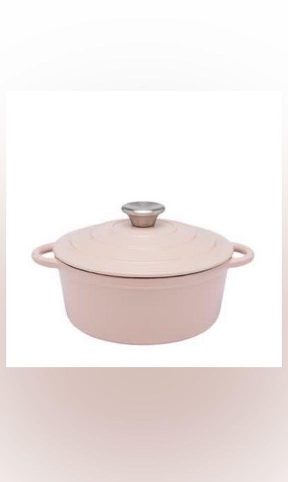 Pyrex cast iron casserole 3.4L, Furniture & Home Living, Kitchenware ...