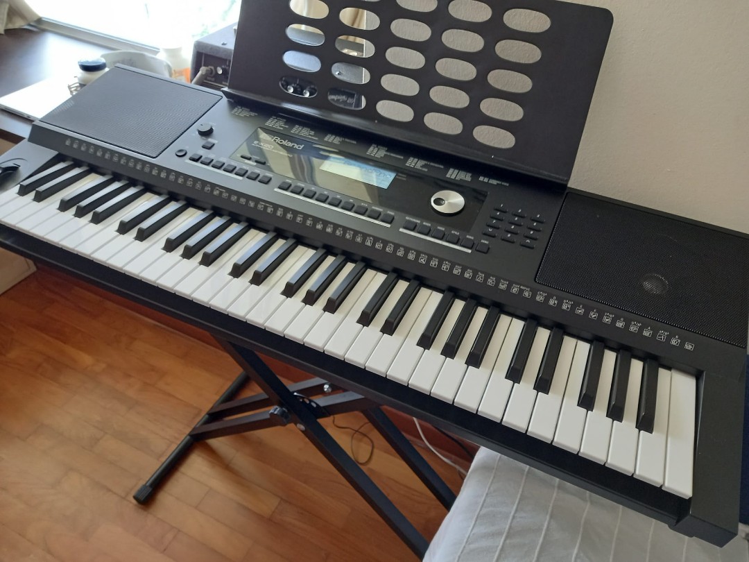 Roland E-X20 Arranger Keyboard, come up with stand, Hobbies & Toys ...