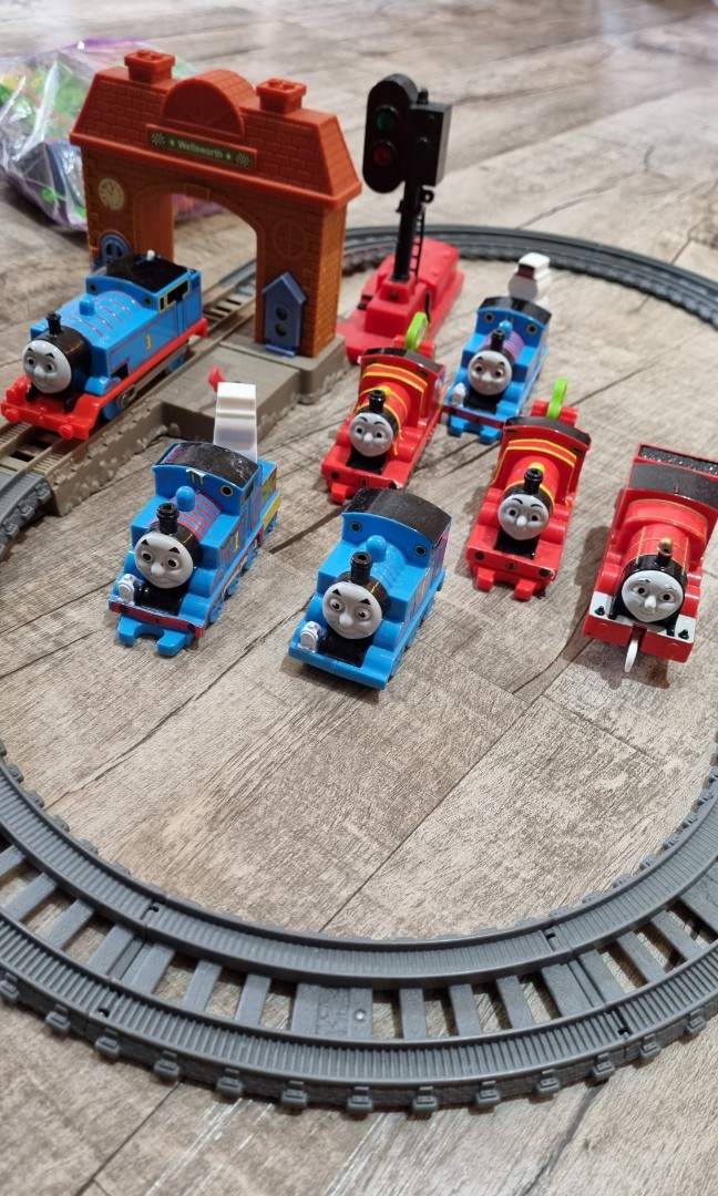 Thomas & Friends Train Set, Hobbies & Toys, Toys & Games on Carousell