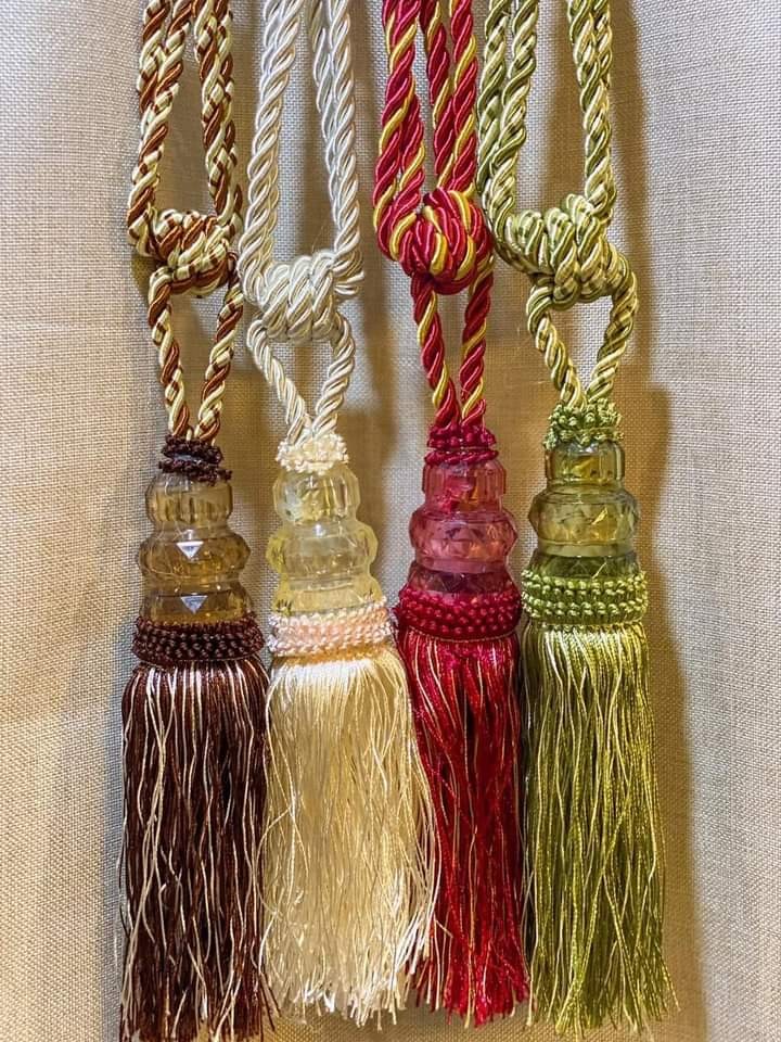 Tussel, Furniture & Home Living, Home Decor, Curtains & Blinds on Carousell