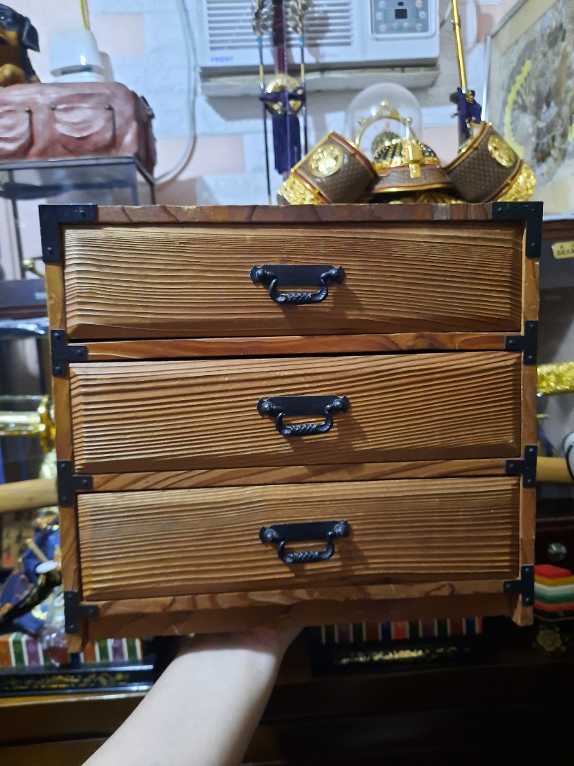 Vintage keyaki wood jewelry box, Hobbies & Toys, Memorabilia ...