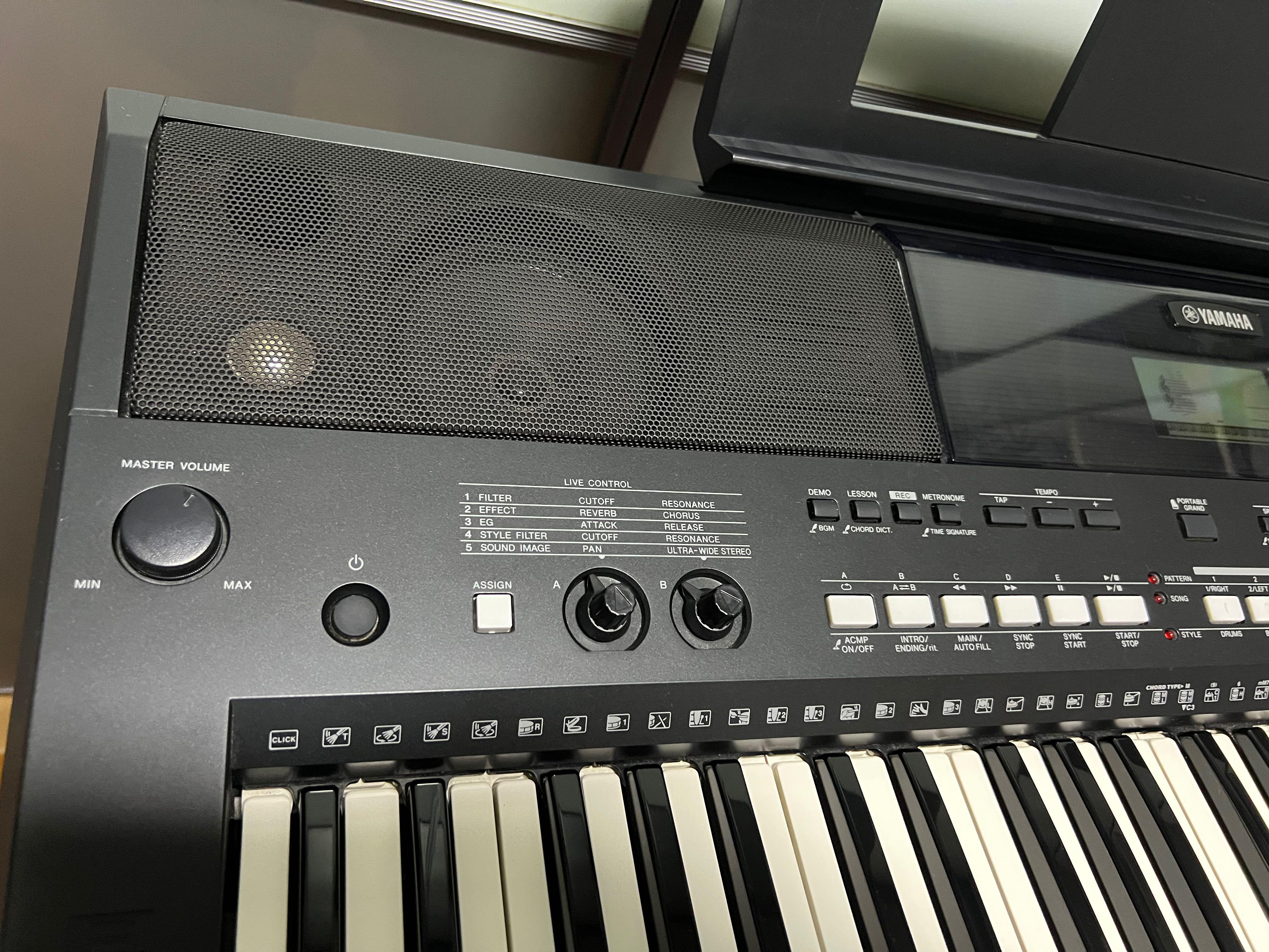 Yamaha PSR 433 keyboard, Hobbies & Toys, Music & Media, Musical ...