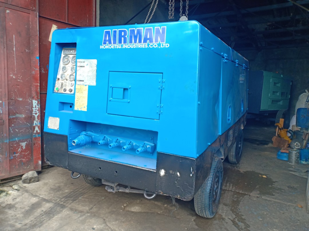 390CFM Airman Air Compressor, Commercial & Industrial, Construction ...