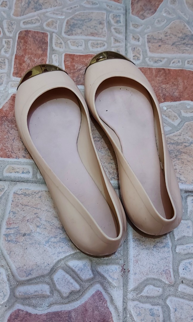 Celine Flats, Women's Fashion, Footwear, Flats & Sandals on Carousell