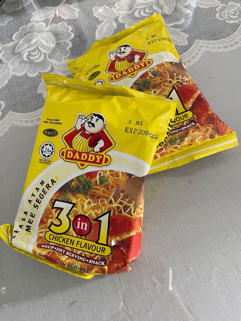 Daddy mee 3 in 1 instant noodle, Food & Drinks, Rice & Noodles on Carousell