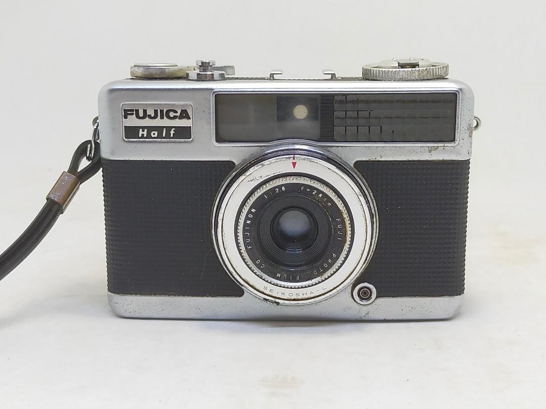 fujica half frame vintage camera, Photography, Cameras on Carousell