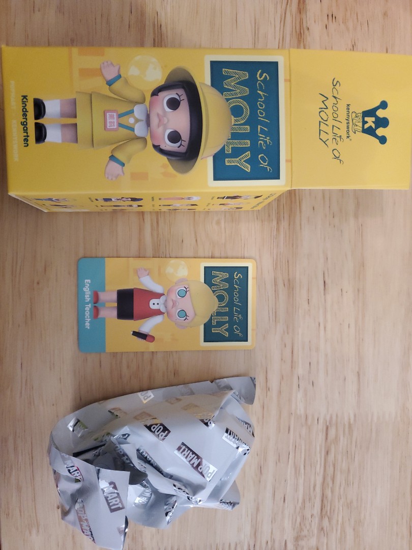 Molly School Life of Molly English Teacher $60, 興趣及遊戲, 玩具 & 遊戲類 - Carousell