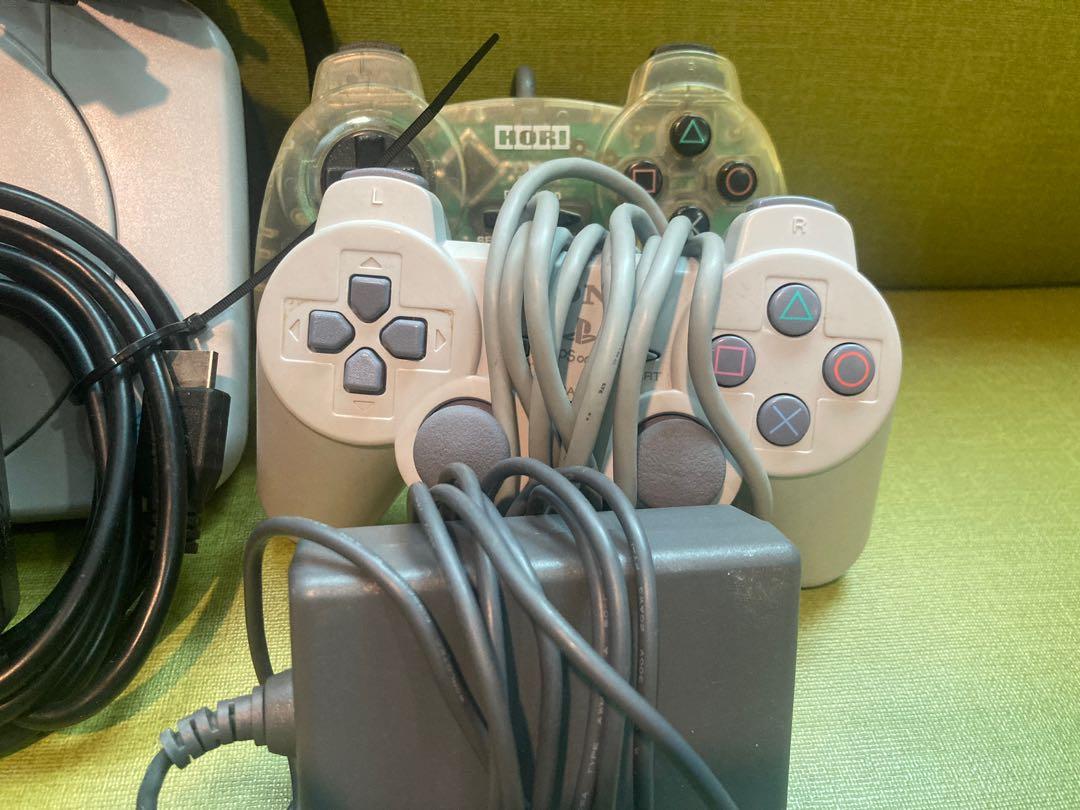 PS1 PSOne + 13 遊戲光碟 + Hyperkin HDMI 線+ HD Retrovision 份量線 + 2個手把 + 2個記憶 ...