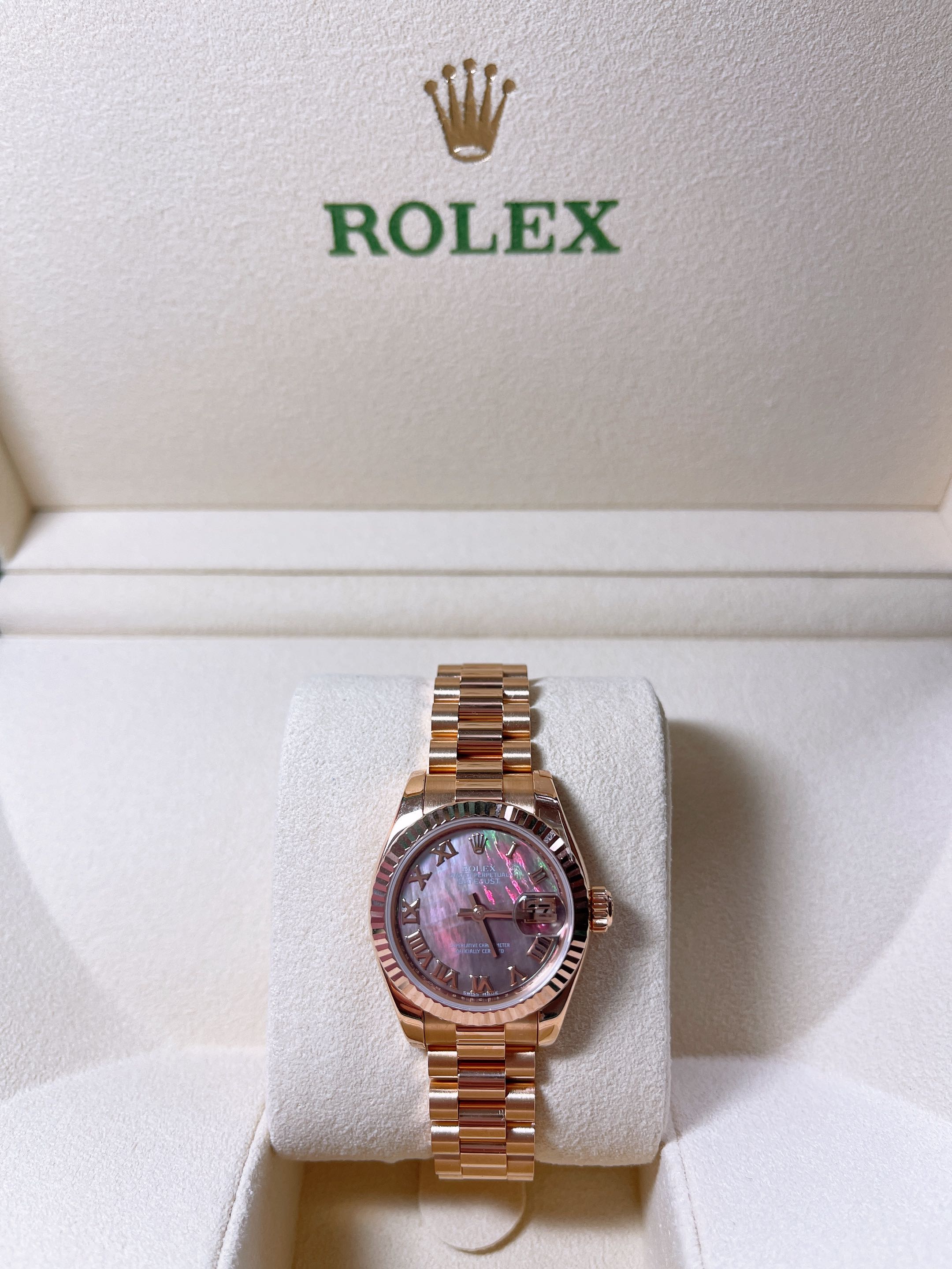ROLEX Lady Datejust 179175 玫瑰金 紫貝母 總統錶帶 羅馬數字 蠔式, 名牌, 手錶 - Carousell