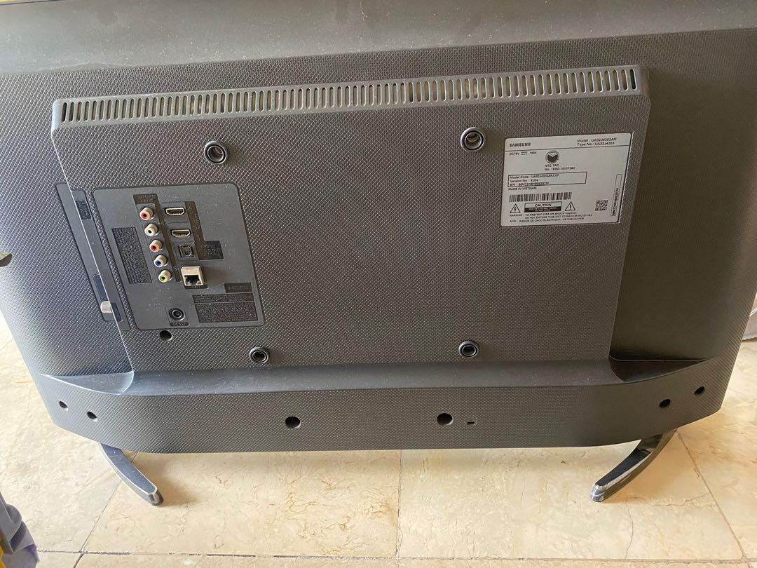 Samsung 32" HD Flat Smart TV (J4303 Series 4), TV & Home Appliances, TV ...