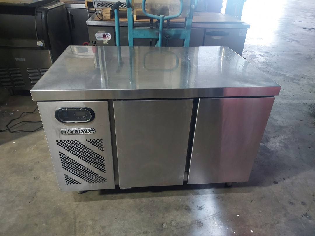 Ss 2 door counter chiller, TV & Home Appliances, Kitchen Appliances ...