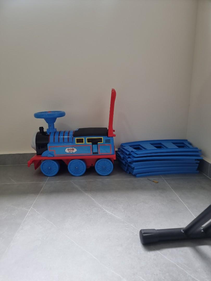 Thomas and friends Ride on (w track) rechargeable, Hobbies & Toys, Toys ...