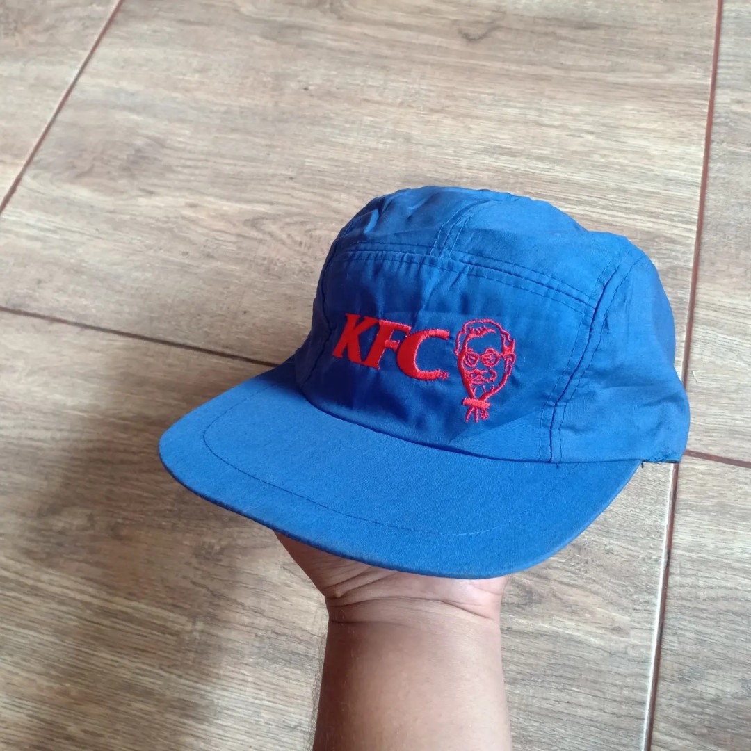 Topi 5 panel kfc vtg, Fesyen Pria, Aksesoris, Topi di Carousell