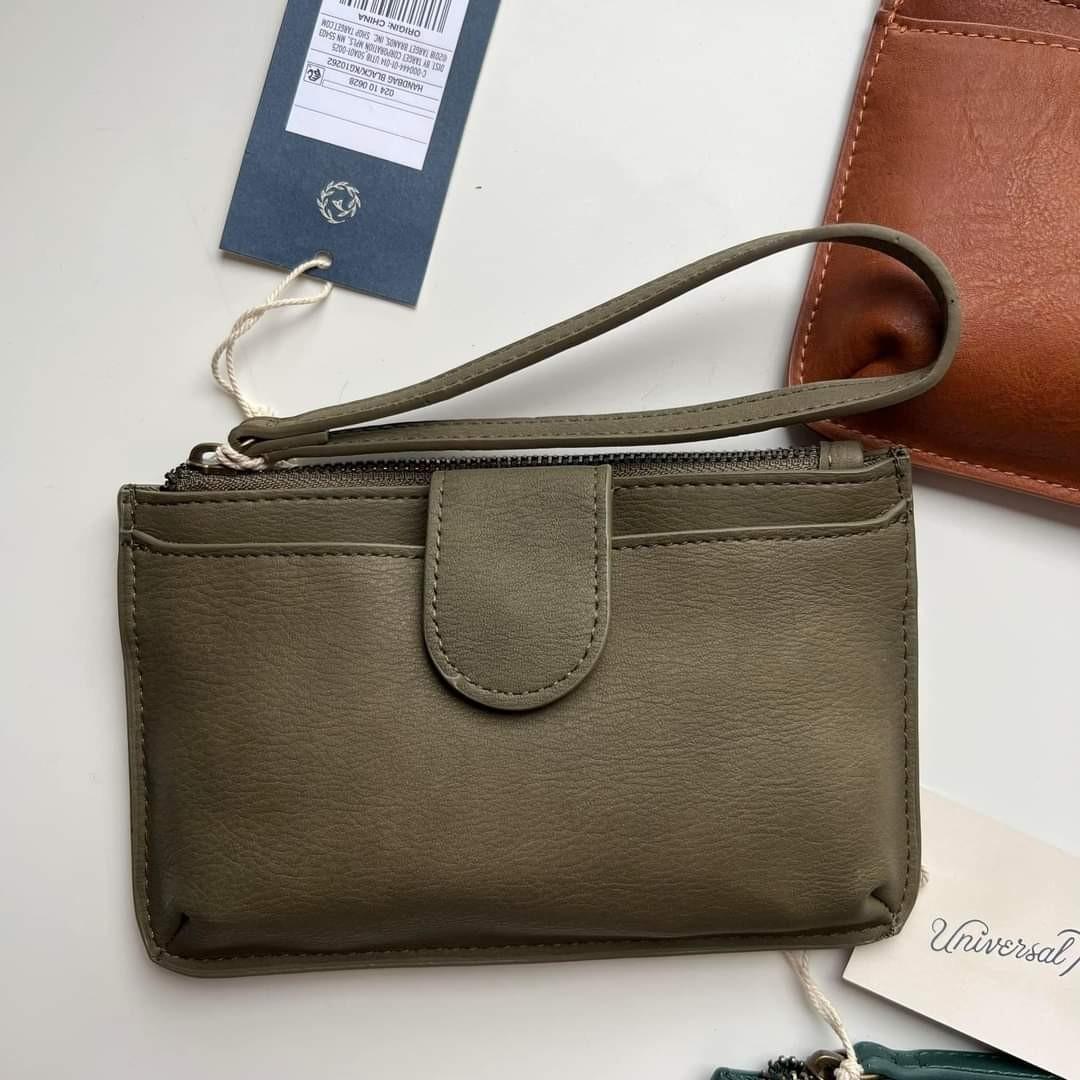 Universal Thread Wrislet Wallet, Women's Fashion, Bags & Wallets ...