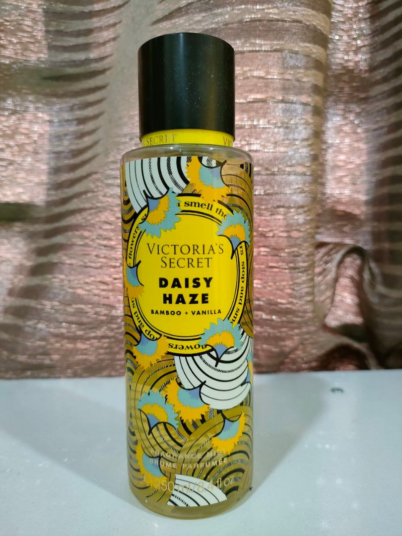 Vs Daisy Haze Body Mist Beauty And Personal Care Fragrance And Deodorants On Carousell