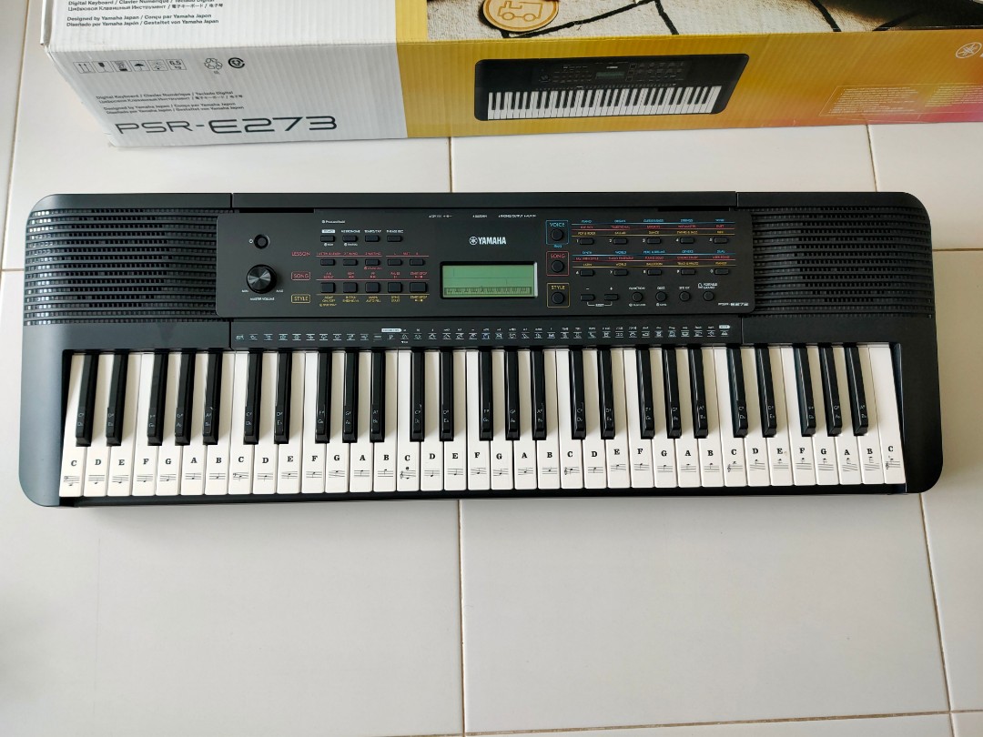 Yamaha PSR-E273 Digital Keyboard, Hobbies & Toys, Music & Media ...
