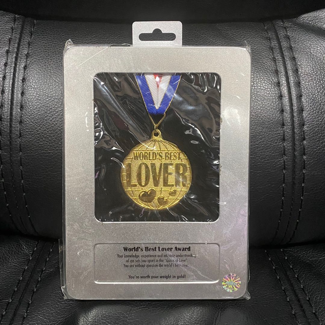 [全新未開過] World’s Best Lover Award 獎牌 Gold Medal, 興趣及遊戲, 手作＆自家設計, 工藝用品及工具 ...