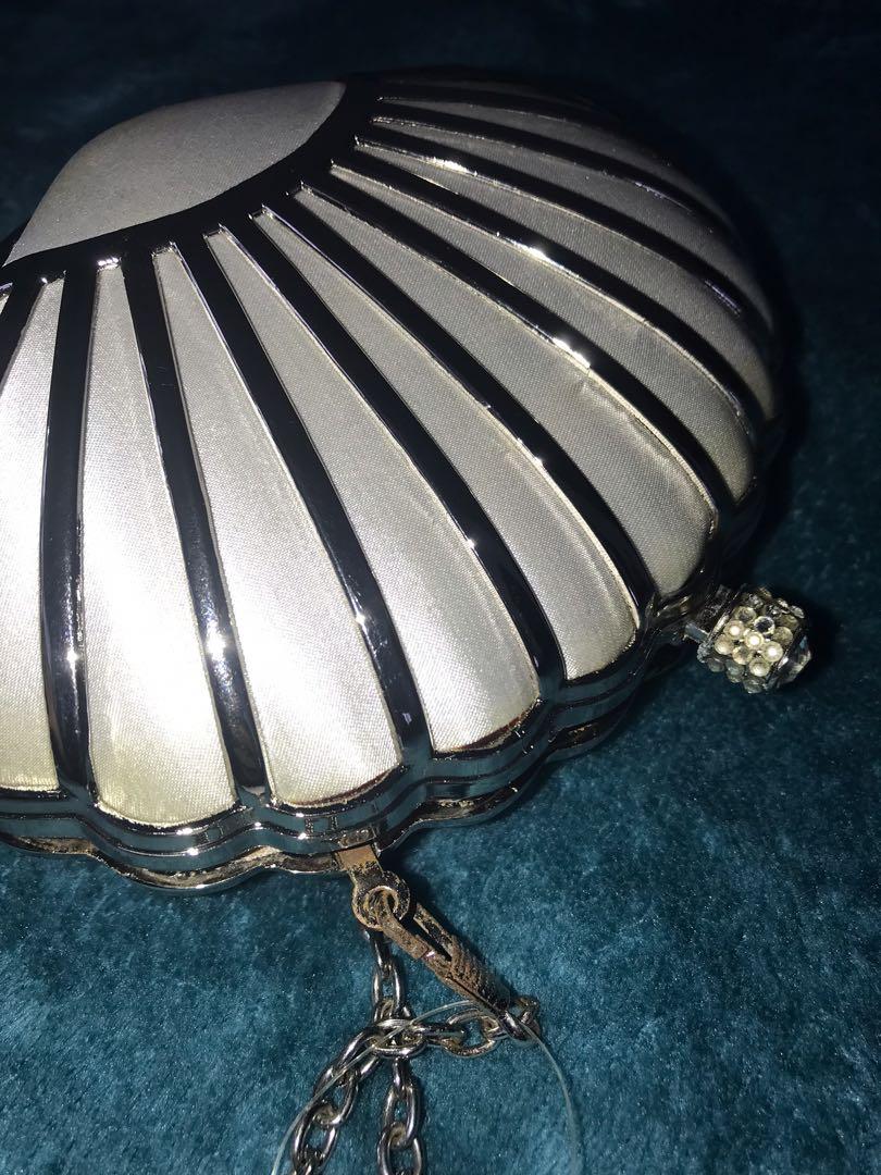 Christy Ng Signature Shell Clutch, Women's Fashion, Bags & Wallets ...