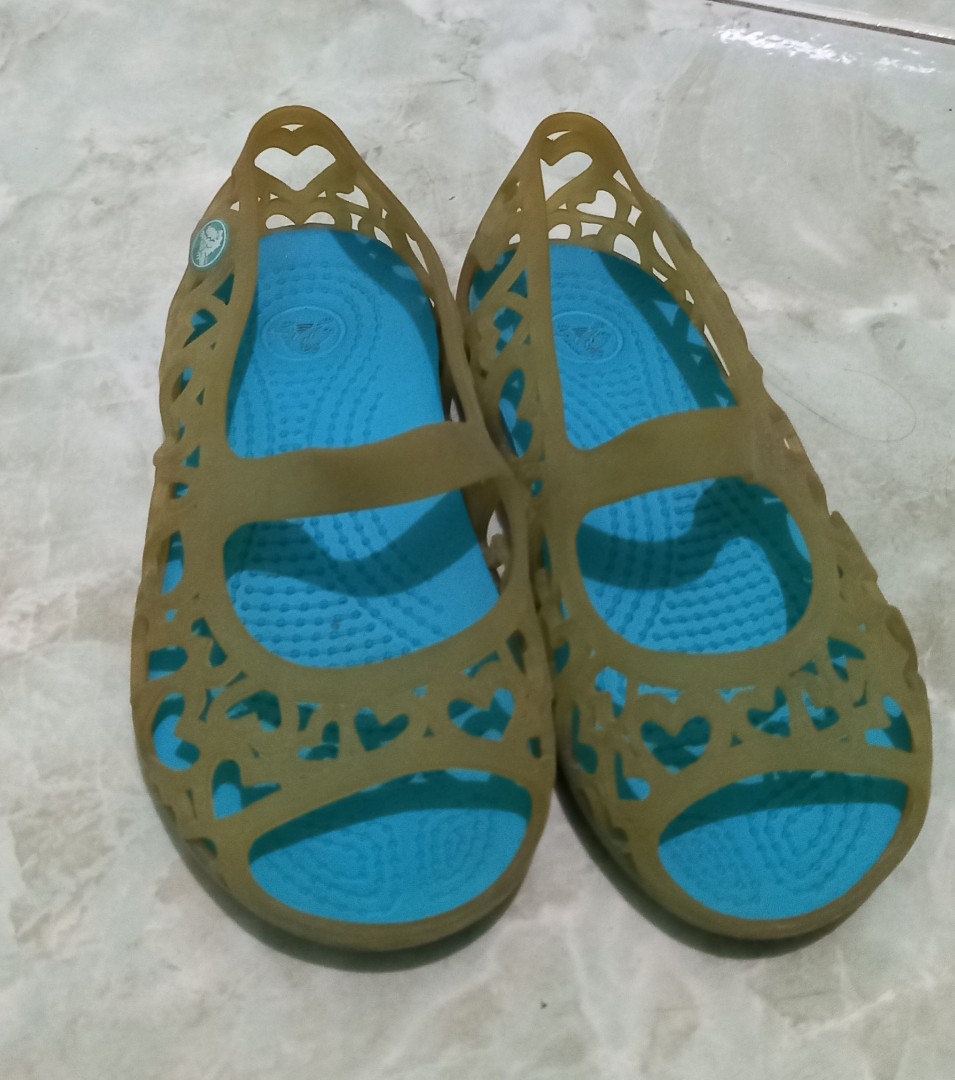 Crocs C11, Babies & Kids, Babies & Kids Fashion on Carousell