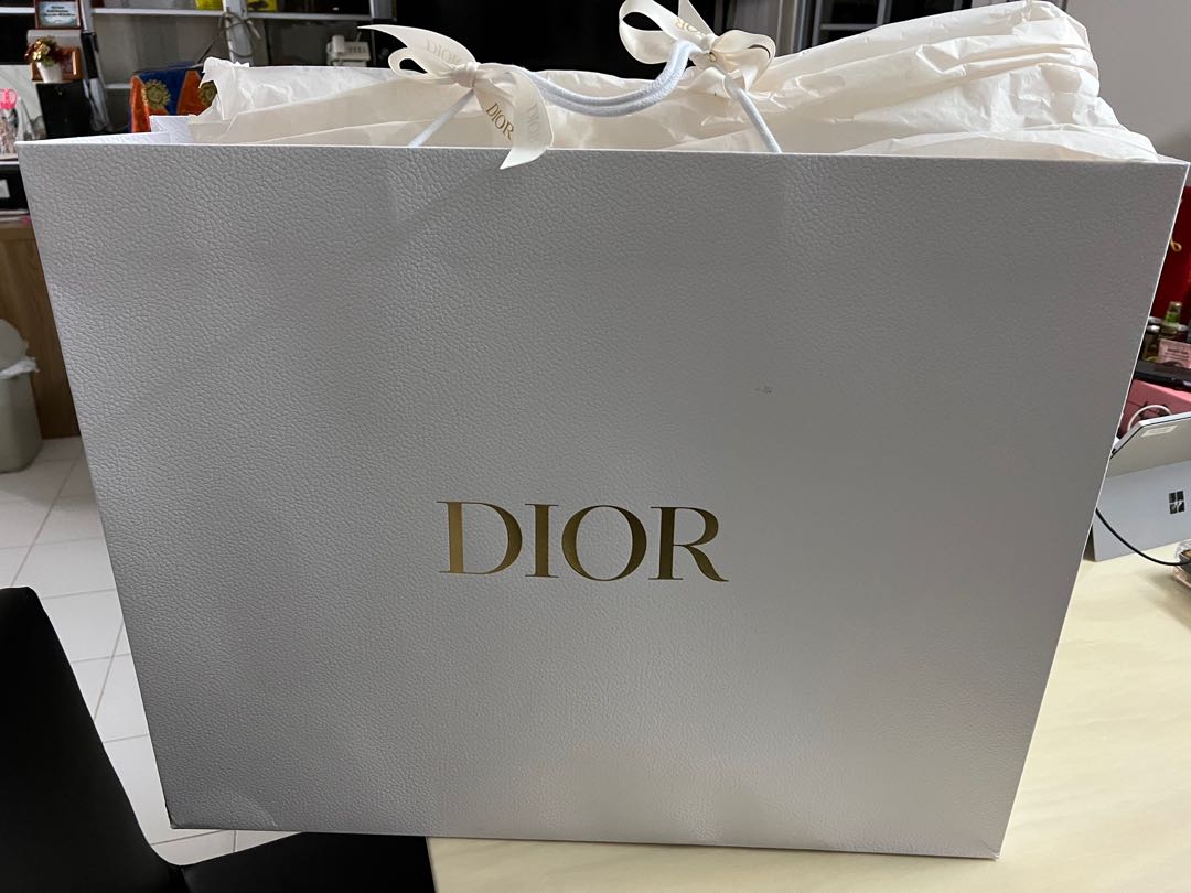 Dior Big box with paper bag, Women's Fashion, Jewelry & Organisers ...