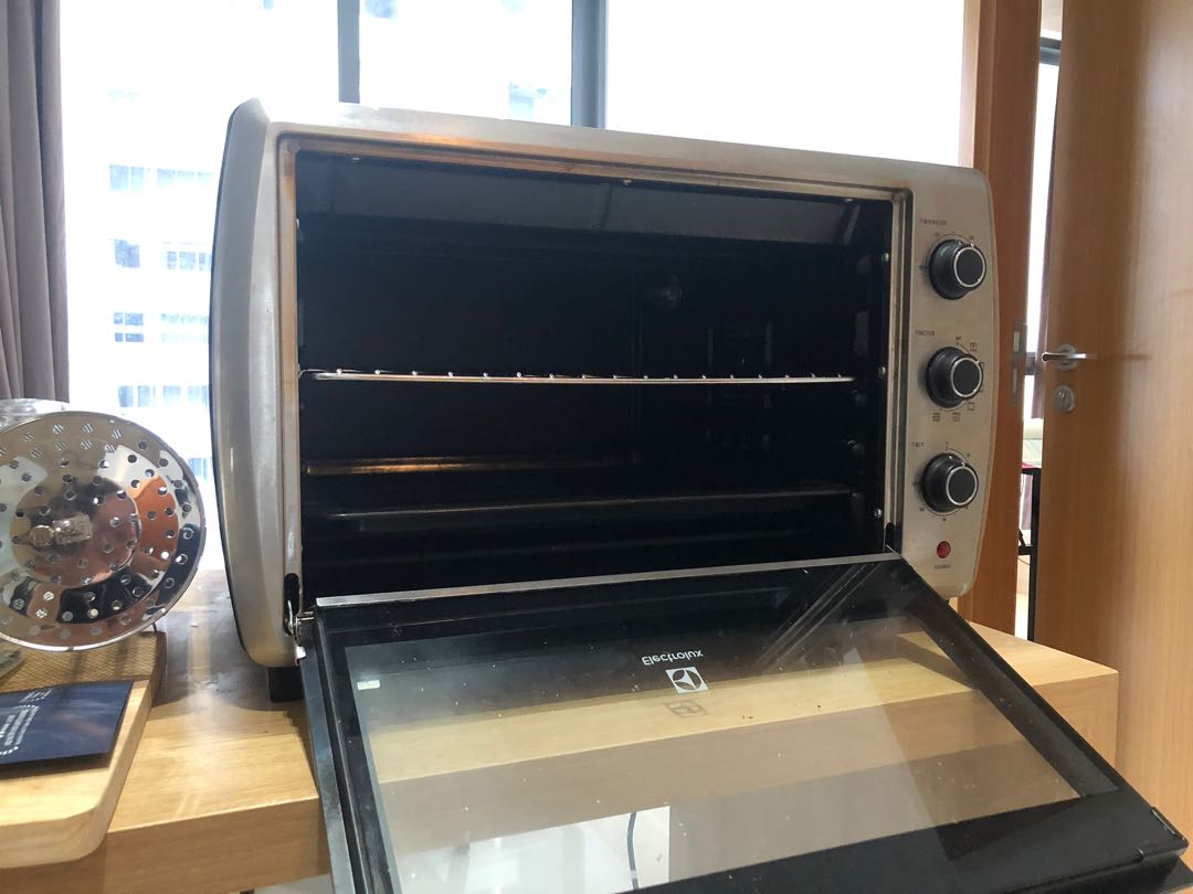 Electrolux 56L counter top oven (EOT56MXC), TV & Home Appliances, Kitchen Appliances, Ovens ...
