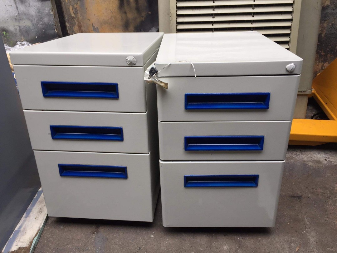 Last 2 pcs Mobile Pedestal With keys Office Drawer, Furniture & Home ...