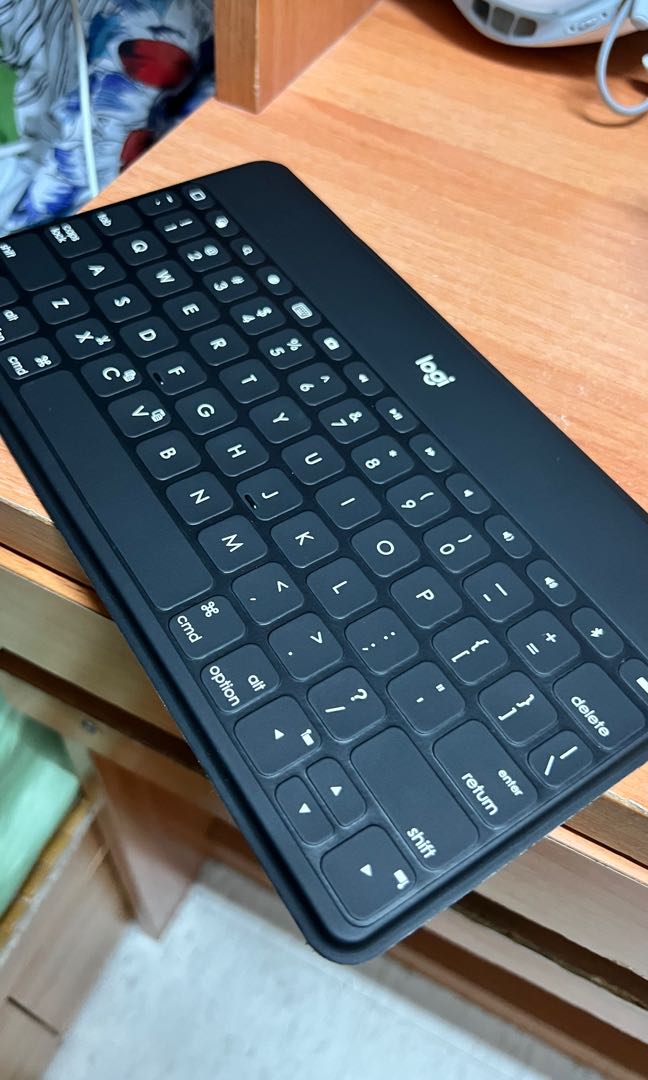 Logitech Key to go Keyboard, 電腦＆科技, 電腦周邊及配件, 電腦鍵盤及相關產品 - Carousell
