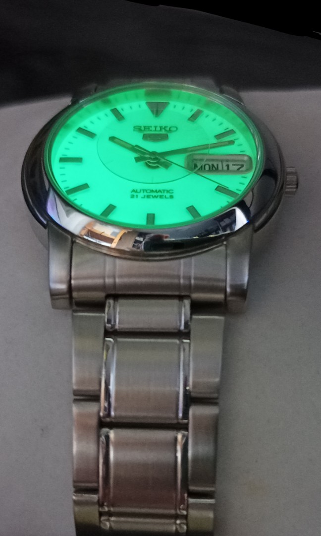 Luminous Dial Made In Japan Seiko 5 Automatic 21 Jewels Day Date Watch ...