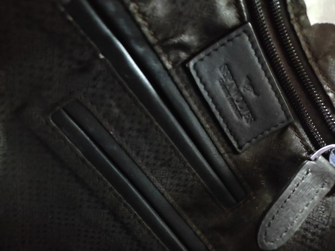 Original Septwolves messenger bag, Men's Fashion, Bags, Sling Bags on ...