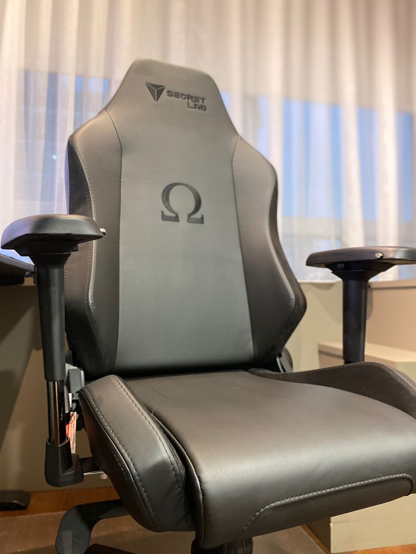 Secret Lab Omega 2018 (Full Black w/ suede) | backrest and seat ...