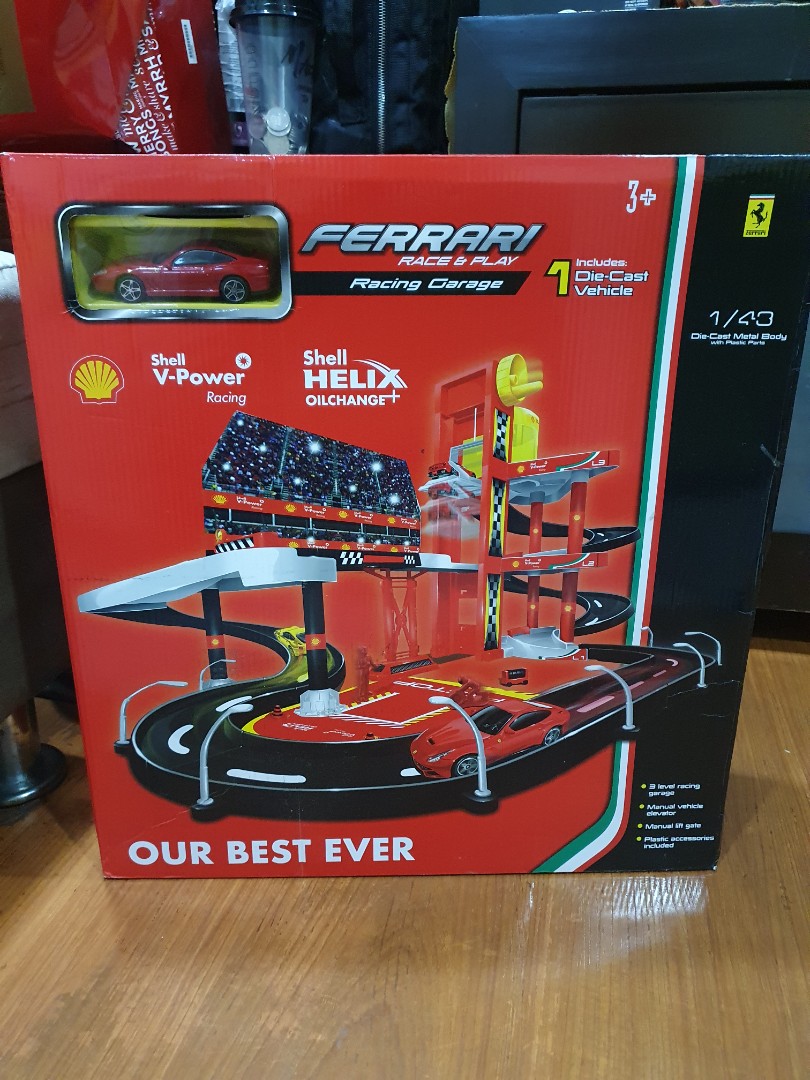 Shell Ferrari Race and Play Racing Garage, Hobbies & Toys, Toys & Games ...