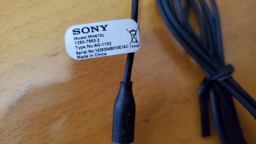 全新SONY MH410C 原廠3.5mm立體聲平耳式線控耳機, 音響器材, 耳機 - Carousell