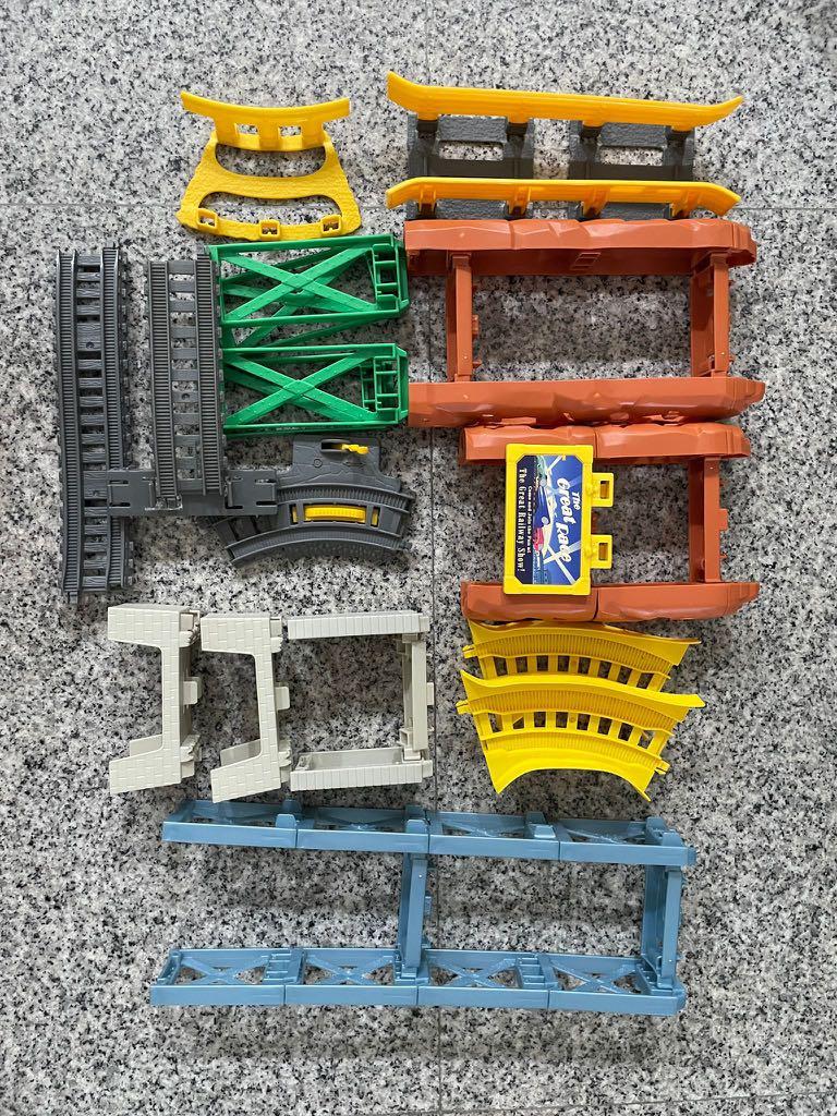 Thomas & Friends tracks, Hobbies & Toys, Toys & Games on Carousell