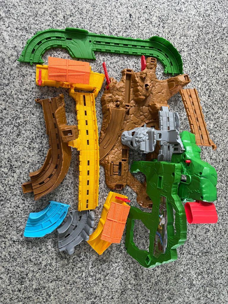 Thomas & Friends tracks, Hobbies & Toys, Toys & Games on Carousell
