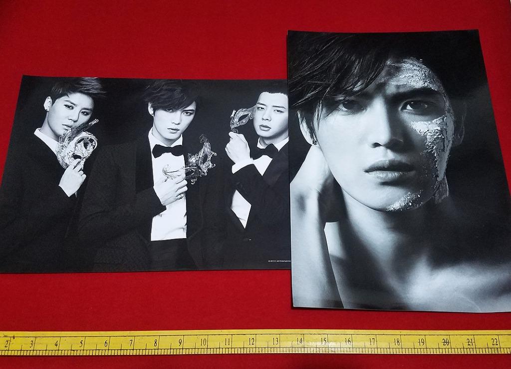 Tohoshinki-TVXQ KPop merch (file folders, notebooks, pinup posters ...
