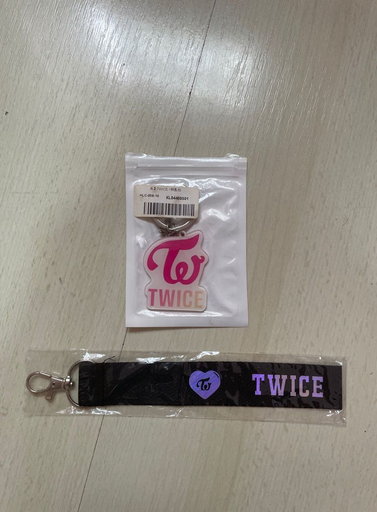 Twice keychains, Hobbies & Toys, Memorabilia & Collectibles, K-Wave on ...