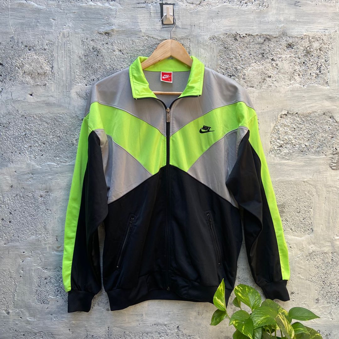 Vintage Nike Jacket, Men's Fashion, Coats, Jackets and Outerwear on ...