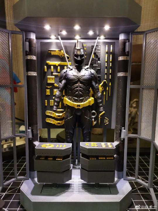 Boring toys 1/12 scale of Dc Batman (shf) armoury, Hobbies & Toys, Toys ...