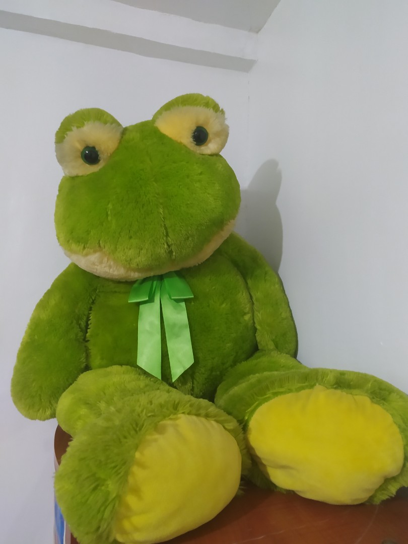 Giant Jumbo Huge Frog Plush Toy, Hobbies & Toys, Toys & Games on Carousell