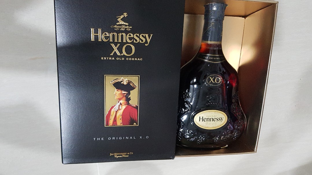 Hennessy X.O Extra Old Cognac, Food & Drinks, Alcoholic Beverages on Carousell
