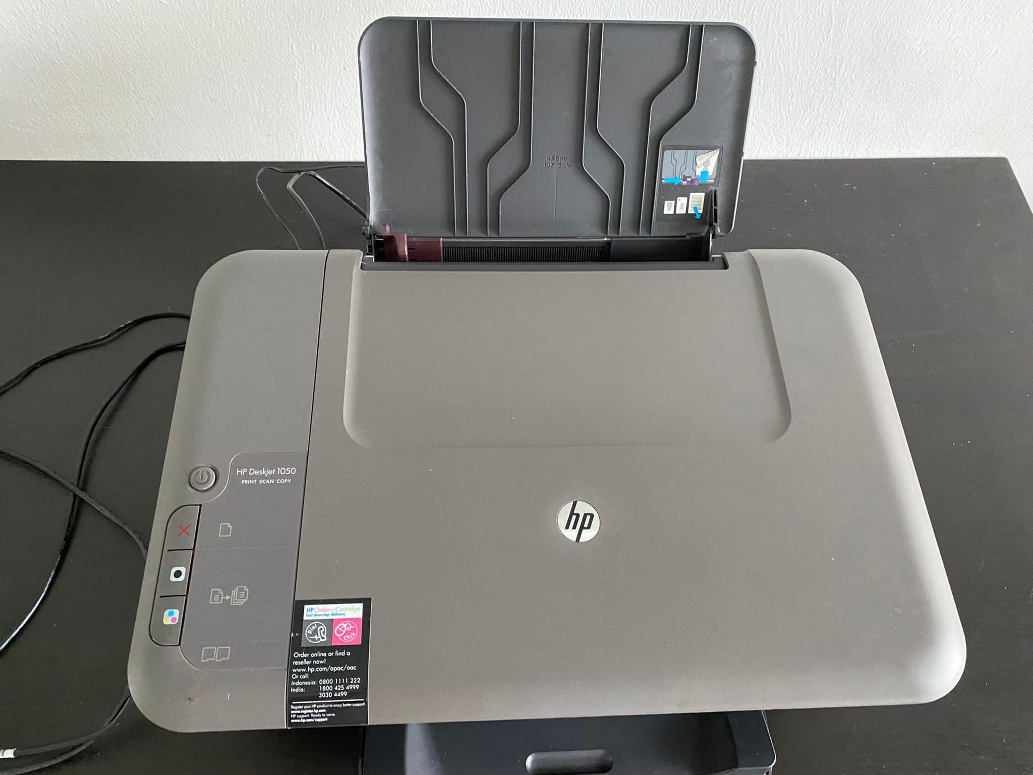 HP Printer Deskjet 1050 (with scanner), Computers & Tech, Printers ...
