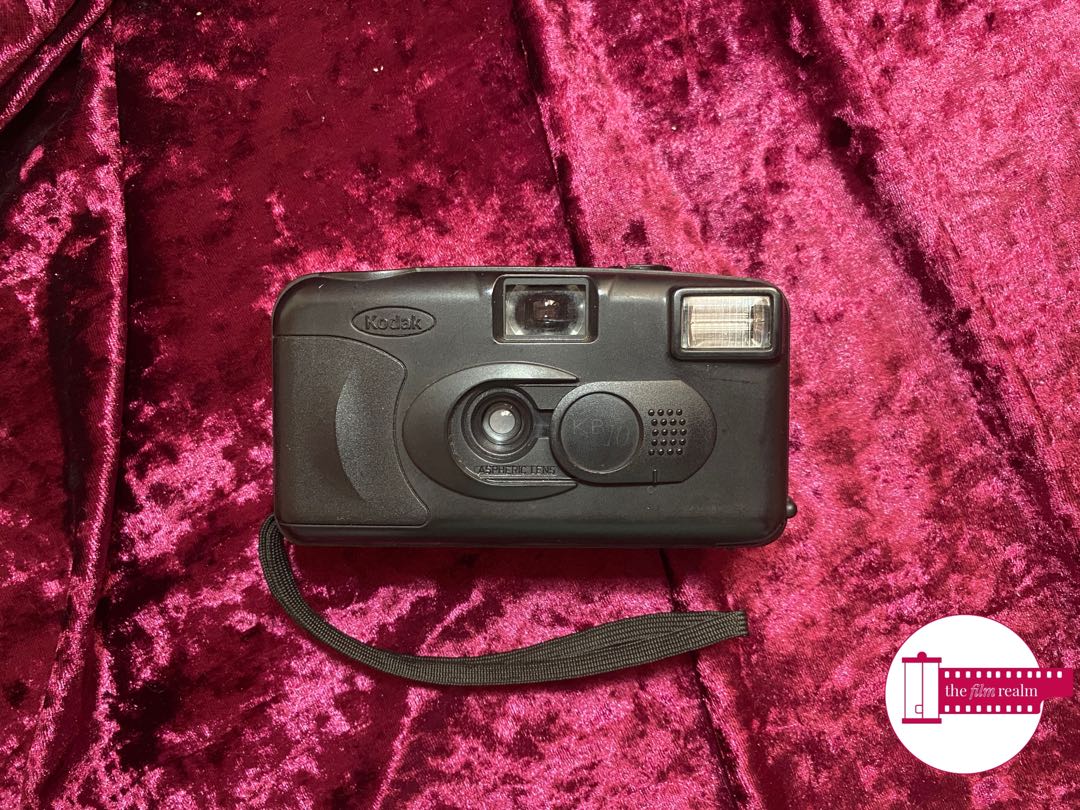 KODAK KB 10 FILM CAMERA, Photography, Cameras on Carousell