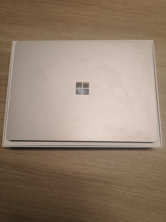 Microsoft Surface Laptop, Model 1769 (DAG-00095), Intel i5, 8GB RAM ...