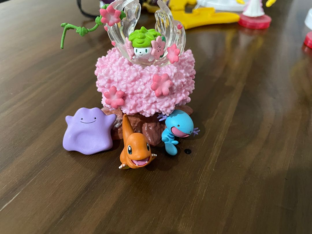 Mini Pokémon figures, BiCute Bunnies figure, HxH Gon figure, Asuna ...