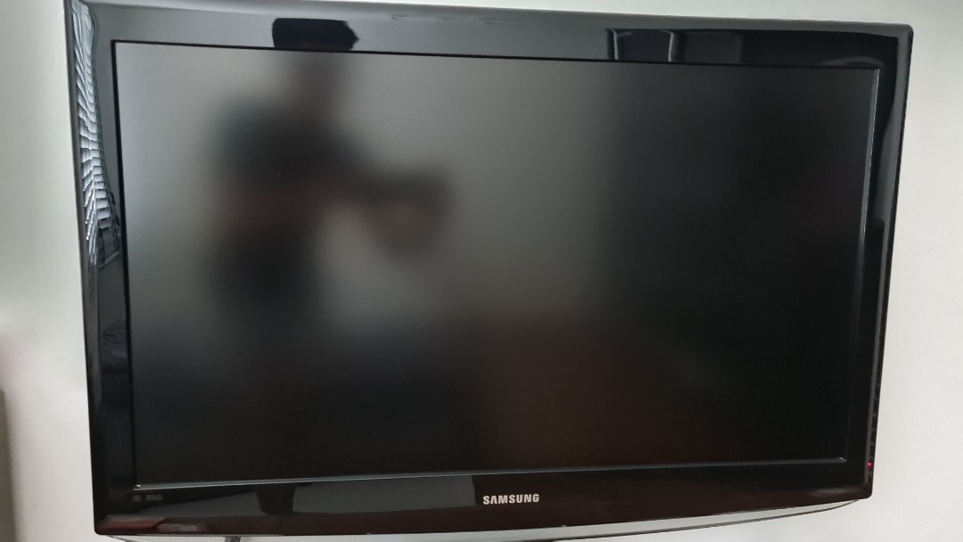 Samsung LCD 37", TV & Home Appliances, TV & Entertainment, TV on Carousell