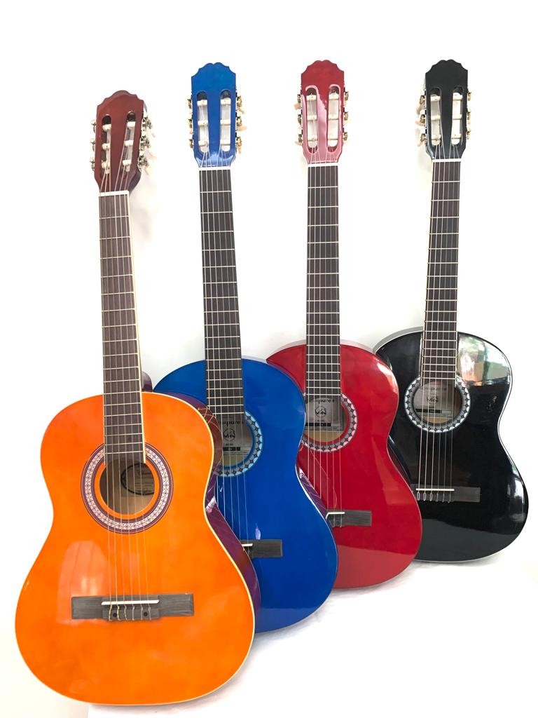 School CCA Classical Guitar at ONLY $60 with bag and pick. Free ...