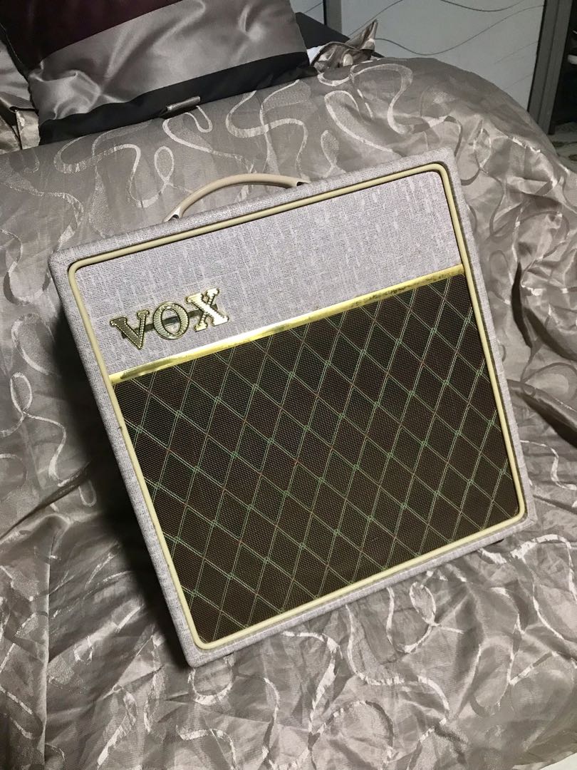 VOX AC4 HAND WIRED (AC4HW1), Hobbies & Toys, Music & Media, Musical ...