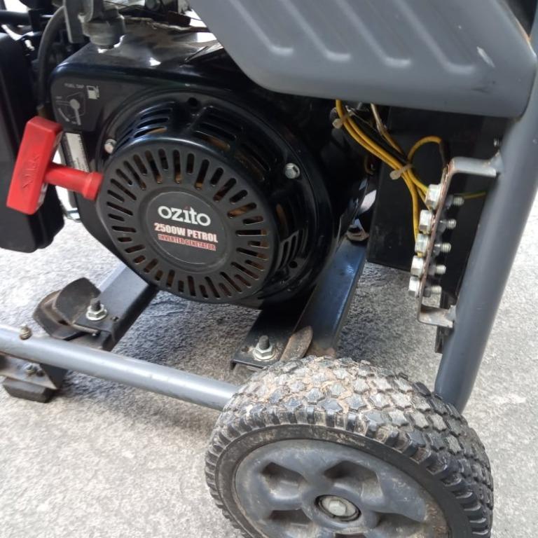 2500W OZITO PETROL INVERTER GENERATOR, Commercial & Industrial ...