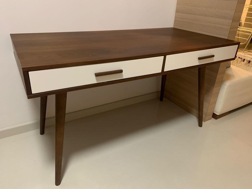 Castlery Underwood Study Table, Furniture & Home Living, Furniture ...